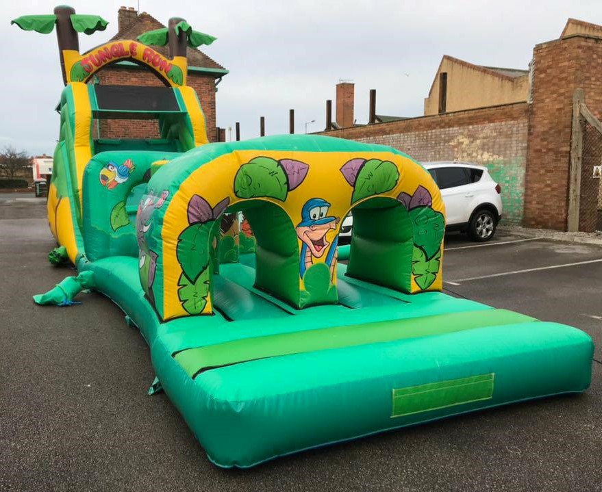 45 ft Jungle Run Obstacle Course - Jolly Kids Castles