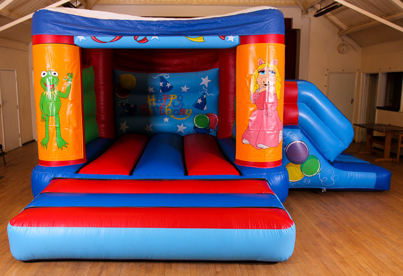 The Muppets Velcro Castle With Slide - Changeable Themes - Jolly Kids ...