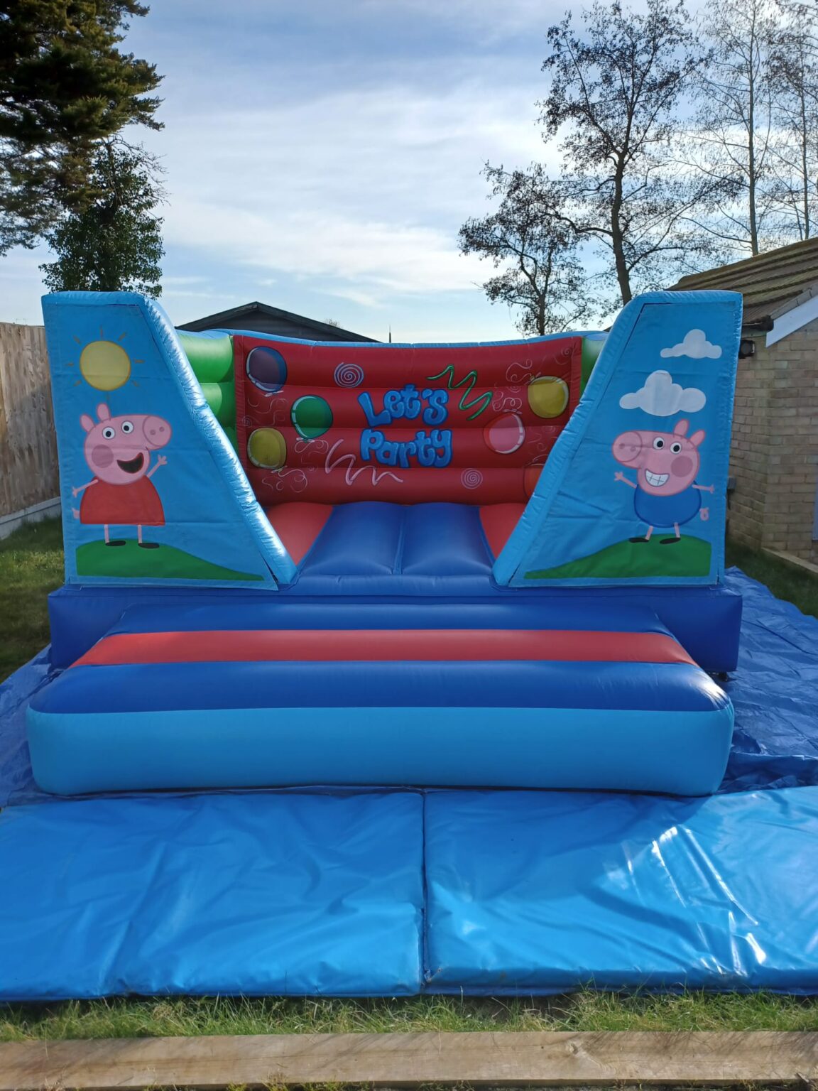 Peppa Pig 8ft Velcro Castle - Jolly Kids Castles - Essex