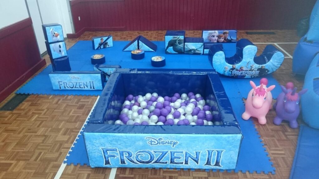 Frozen 2 Soft Play Set & Ball Pool - Jolly Kids Castles