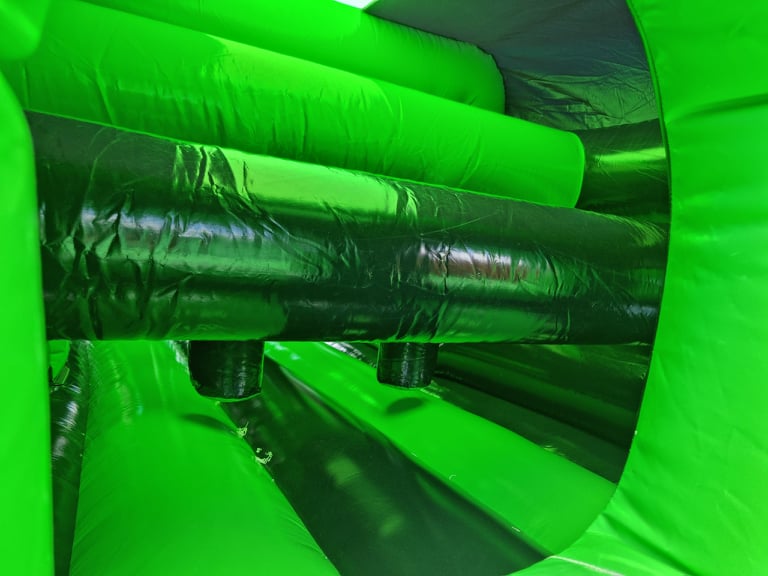 45ft Green & Black Obstacle Course - Jolly Kids Castles