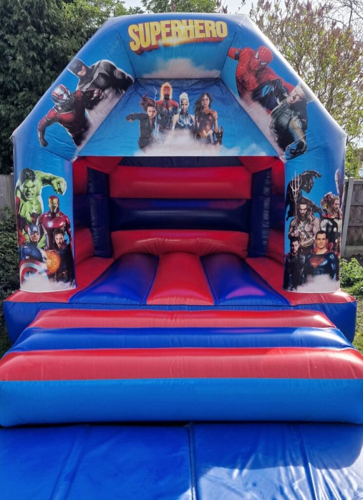 Superhero Deluxe Castle - Jolly Kids Castles