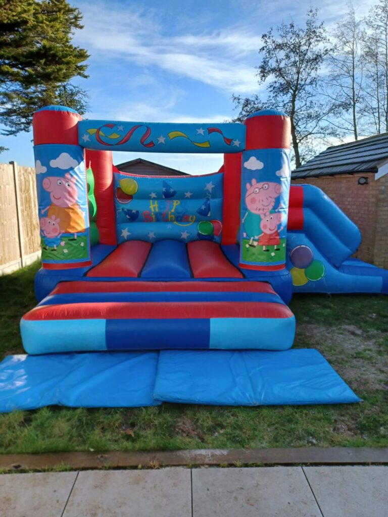 Peppa Pig Velcro Castle With Slide - Changeable Themes