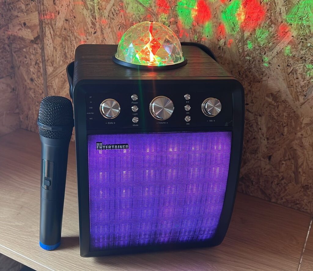 Music & Lights With Karaoke - Jolly Kids Castles, Essex