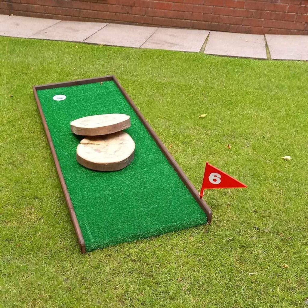 Mini Golf Hire - Jolly Kids Castles, Inflatable Hire, Essex