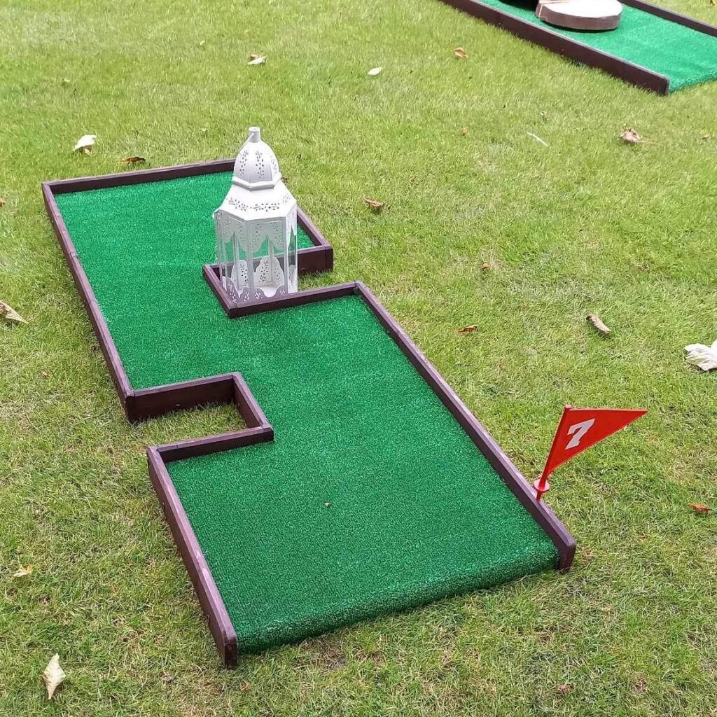 Mini Golf Hire - Jolly Kids Castles, Inflatable Hire, Essex