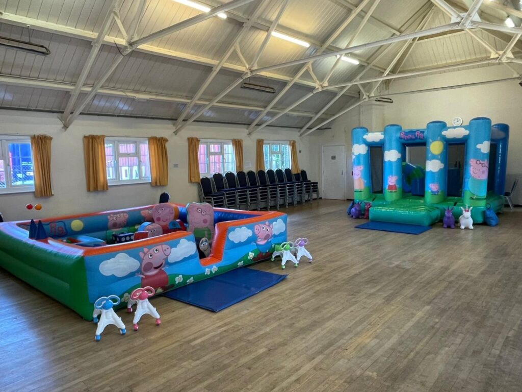 Peppa Pig Activity & Soft Play Surround - Jolly Kids Castles